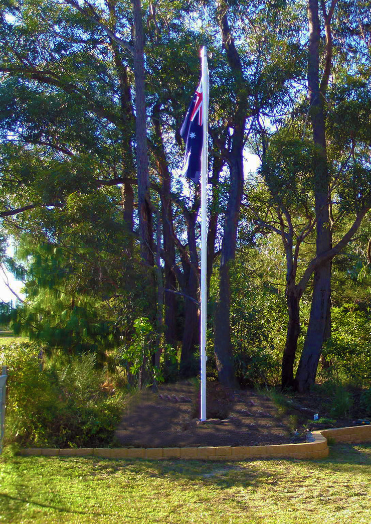 Outdoor Flagpoles – Flagpole World