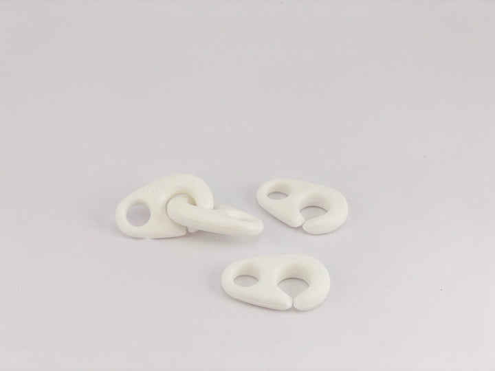 Nylon Flag Clips - Pair – Flagpole World